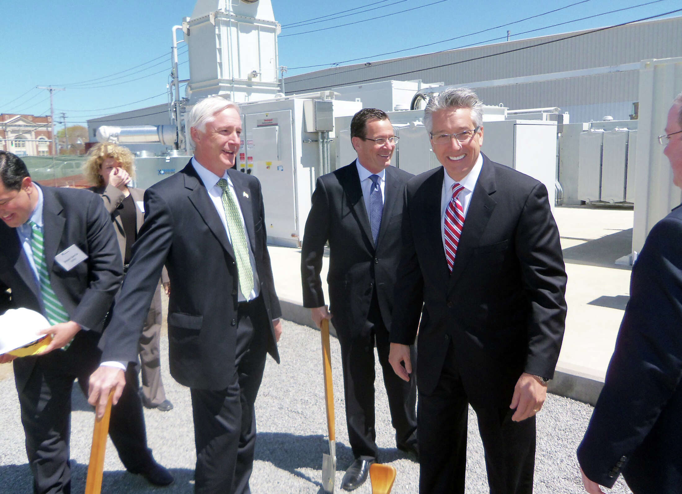 Largest fuel cell generation plant in N.A. dedicated in Bridgeport
