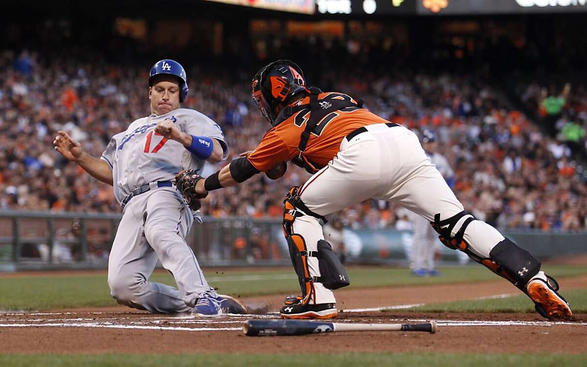 Buster Posey delivers walk-off HR