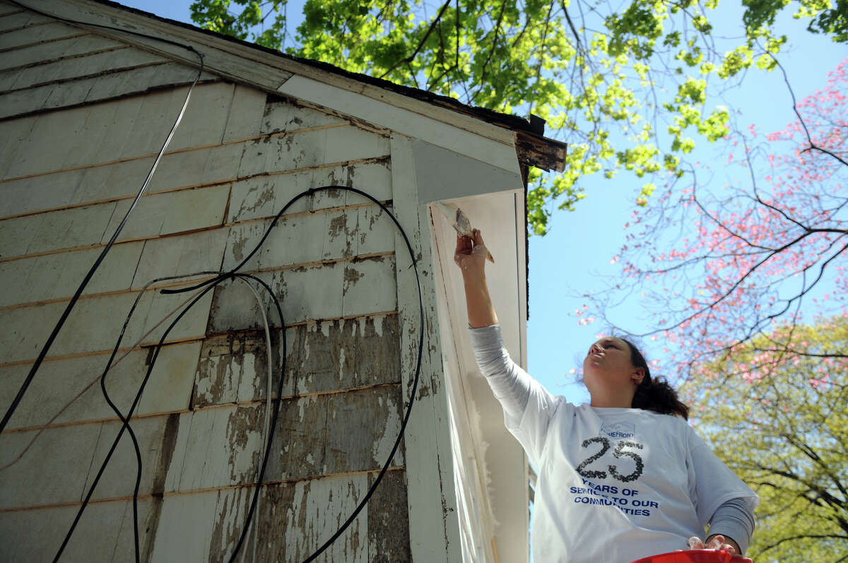 Hurt by Hurricane Sandy, Stamford family gets a hand from nonprofit