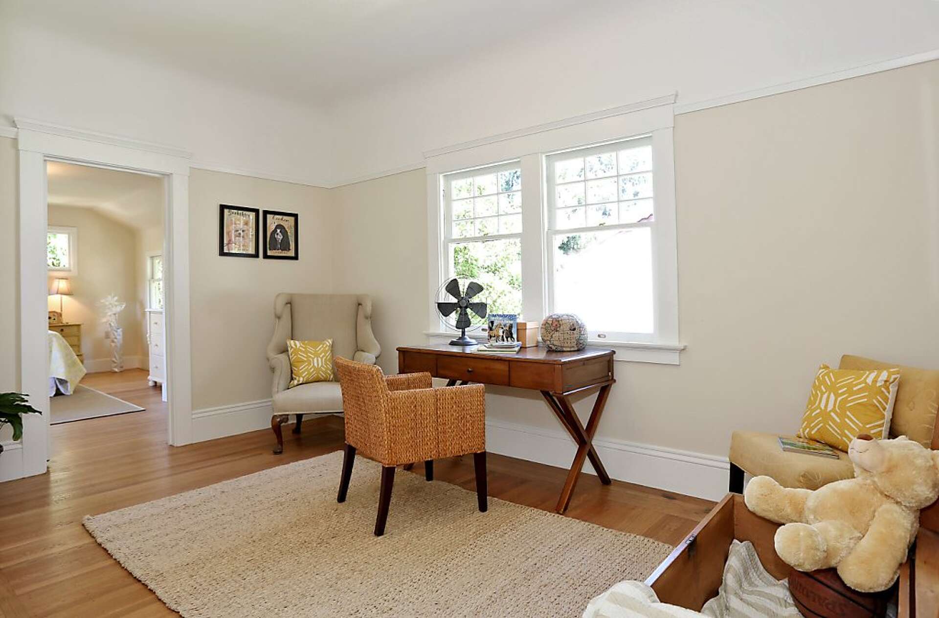 Oakland Dutch Colonial boasts fireplace
