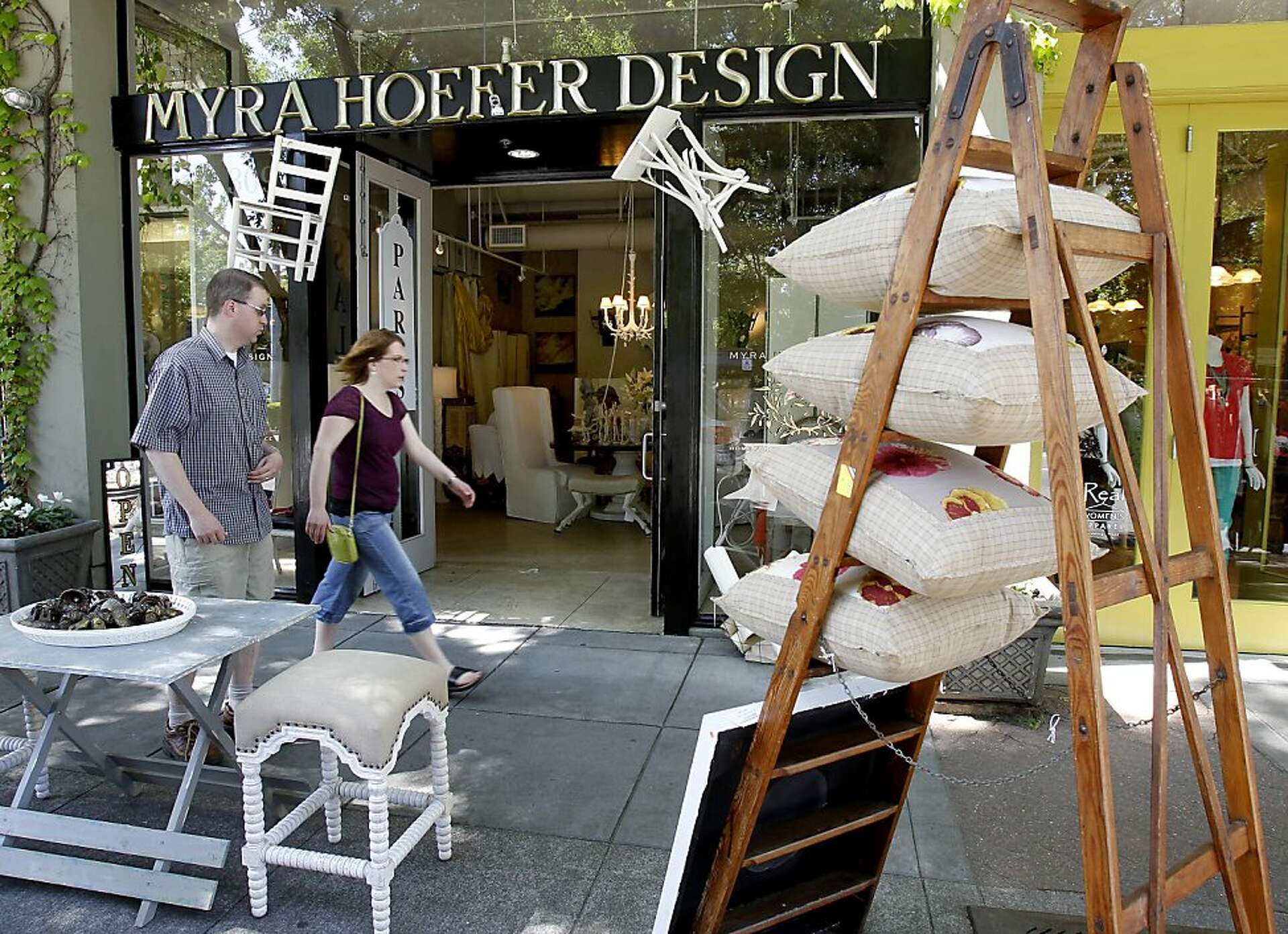 Designer Myra Hoefer enchants Healdsburg