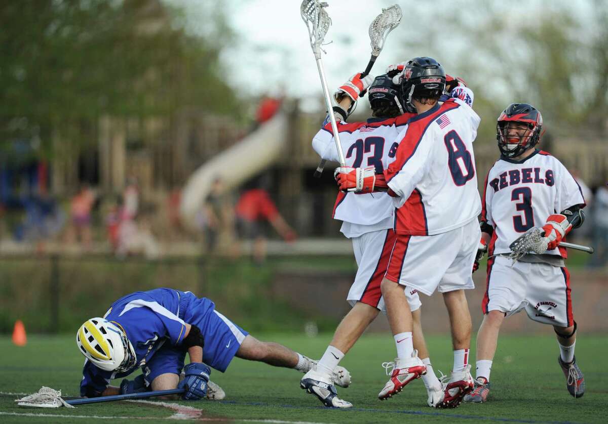 New Fairfield lacrosse team