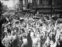 World War II in Seattle: Previously unpublished photos