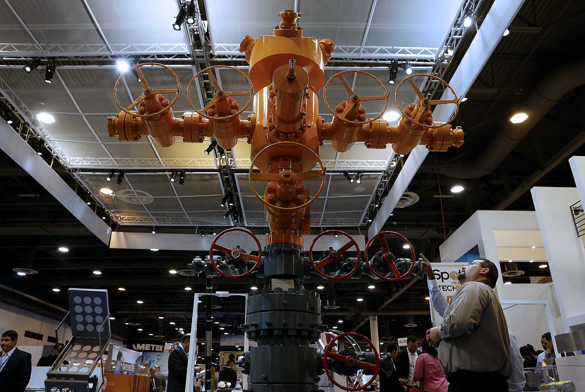Machines rule at tech gathering