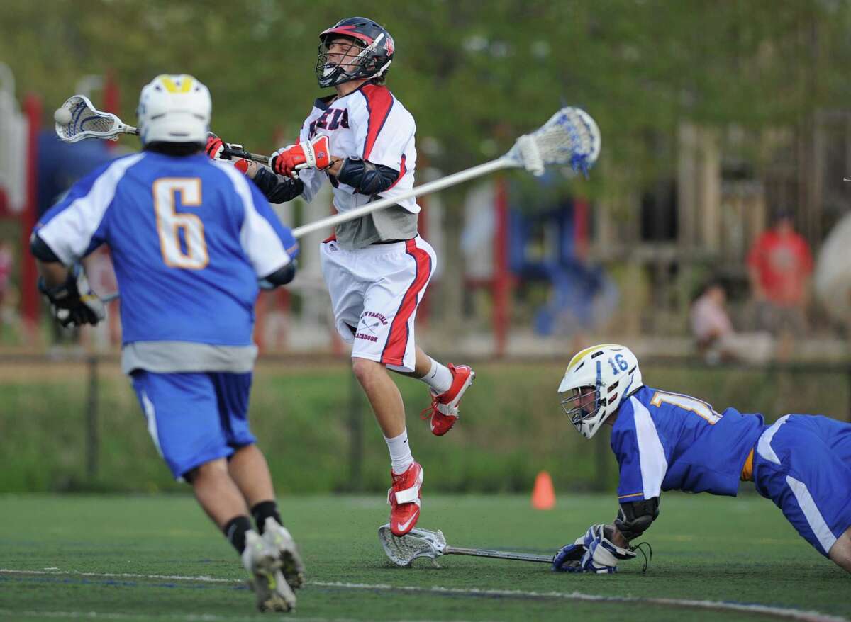 New Fairfield lacrosse team