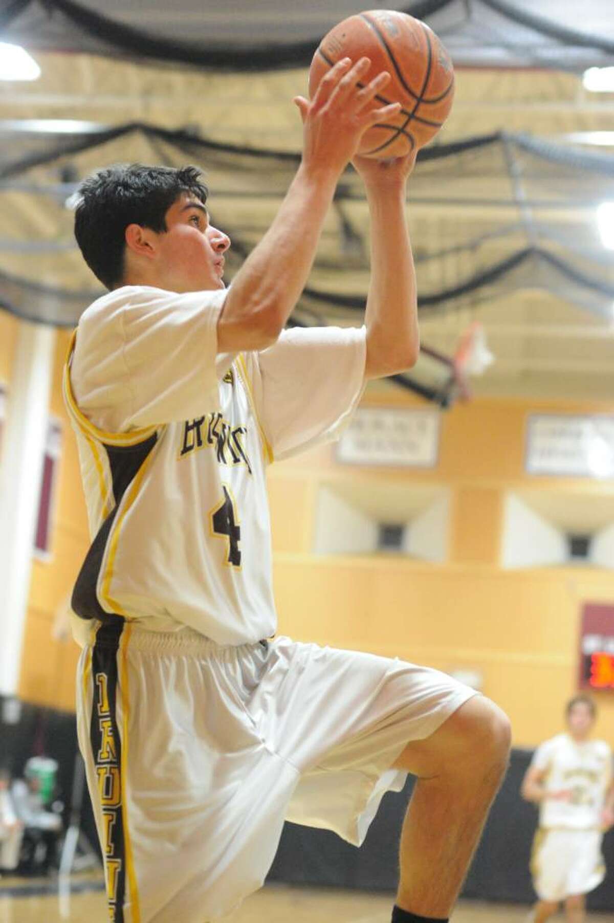 Brunswick falls to FAA rival St. Luke's