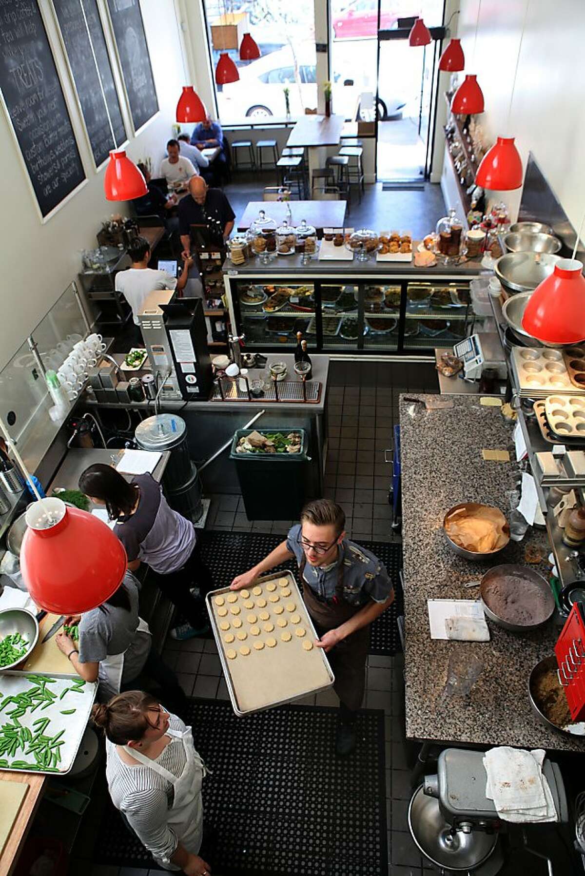 High-quality meal delivery offers takeout alternative