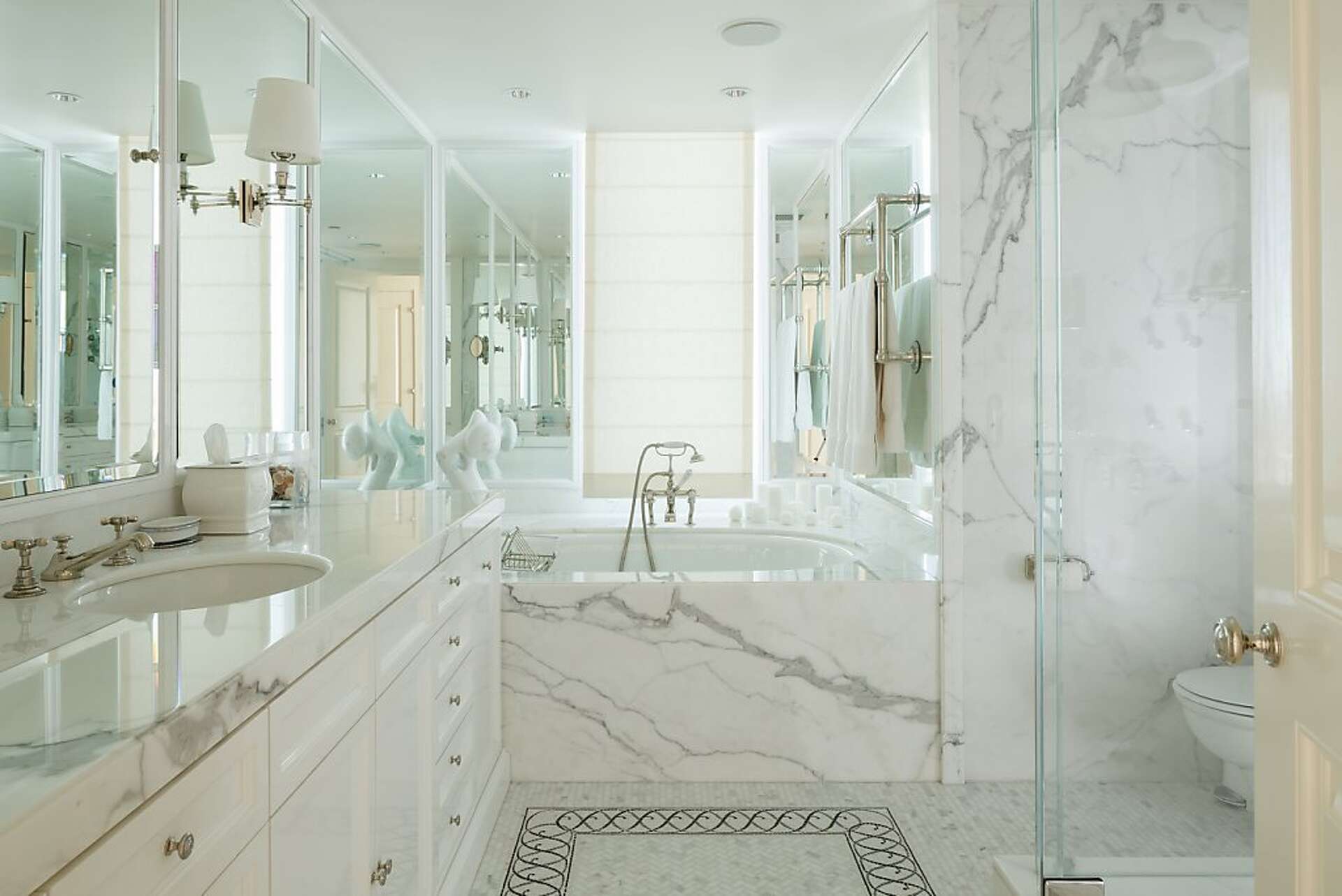 SF high-rise condo has spacious floor plan, city views and hotel amenities