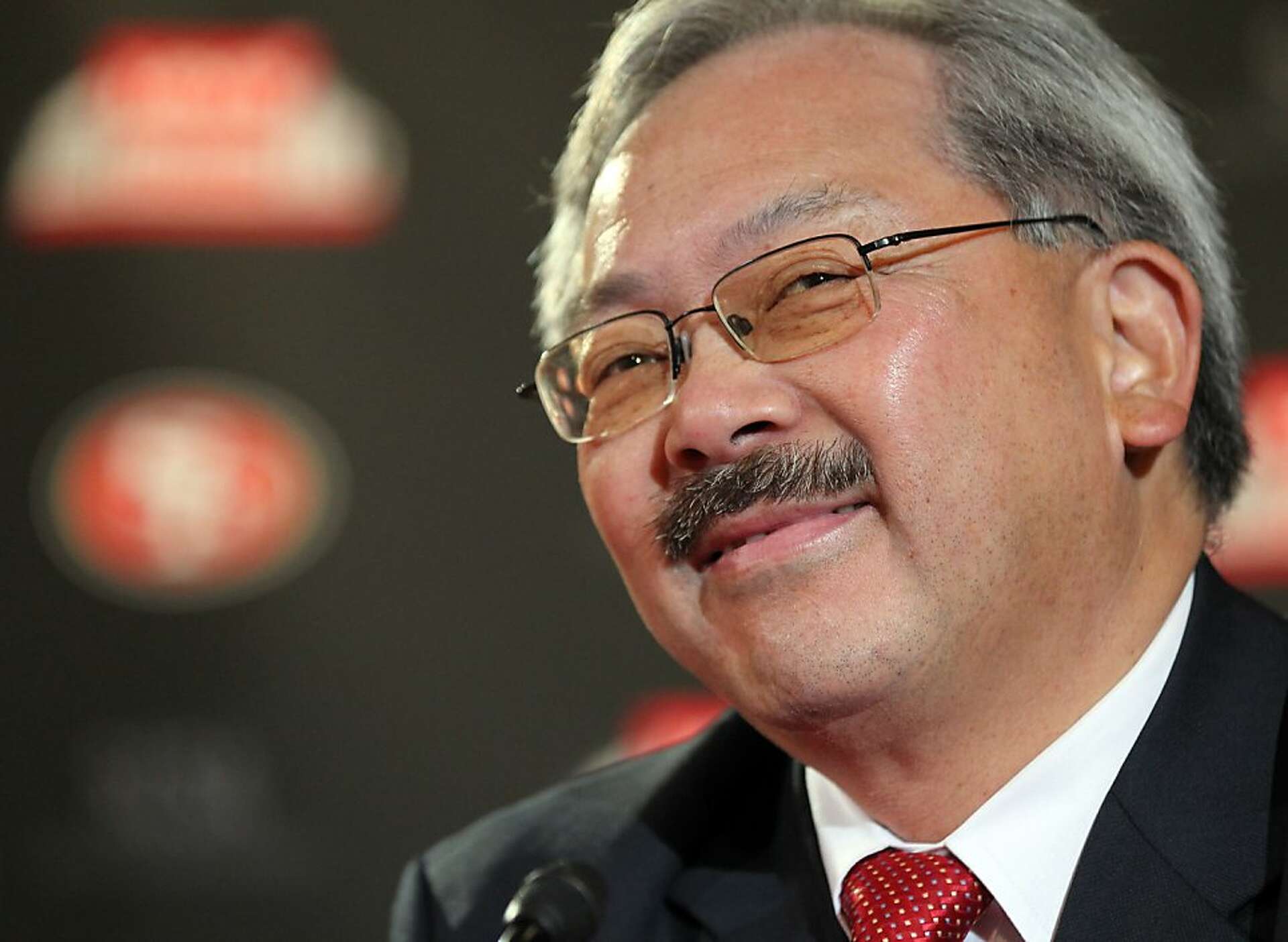 Niners' stadium will carry Levi's tag