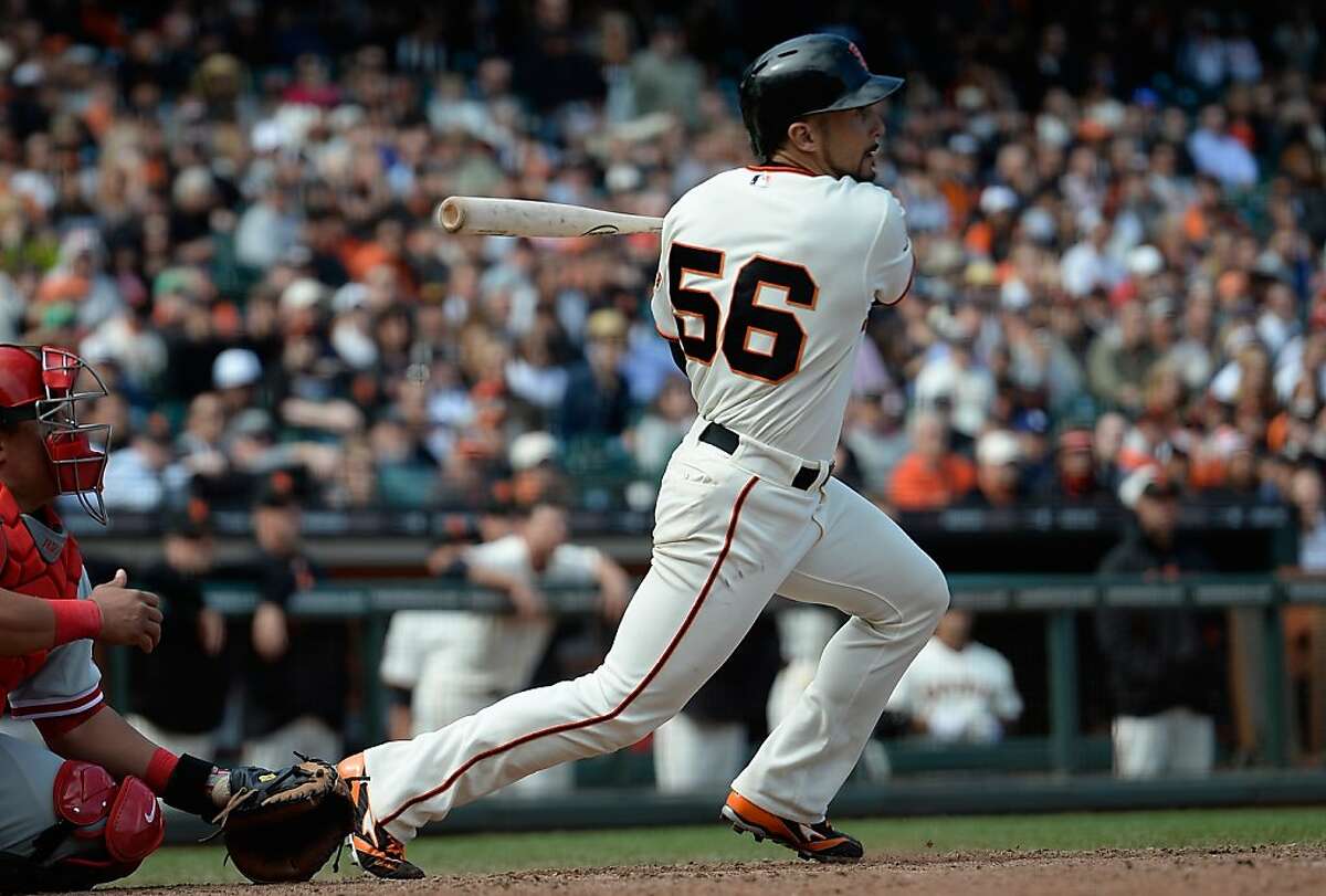 Andres Torres' hit gives Giants a win