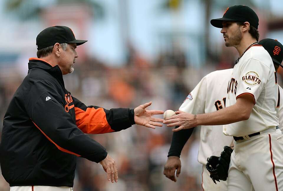 Andres Torres' hit gives Giants a win