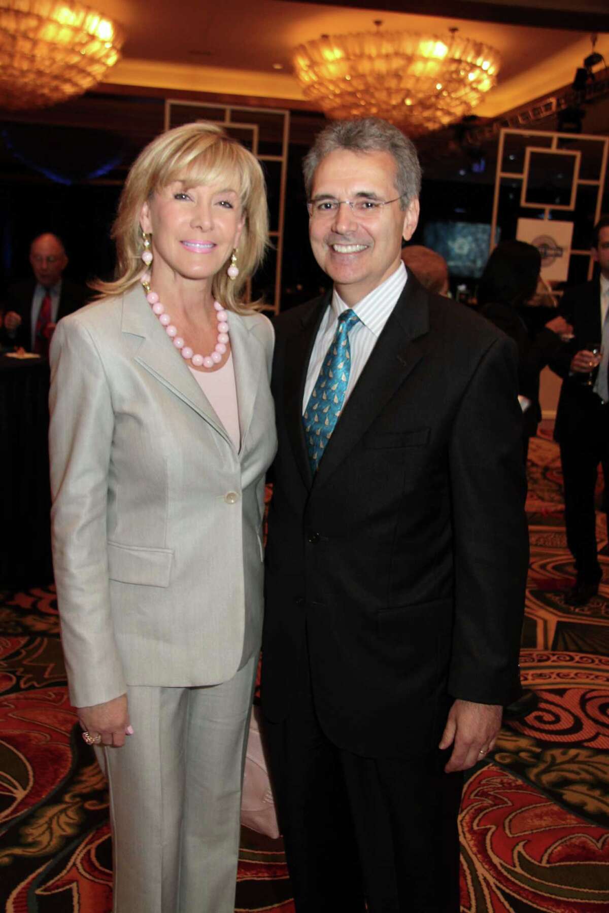 'Living Legend' Emmitt Smith talks life and football