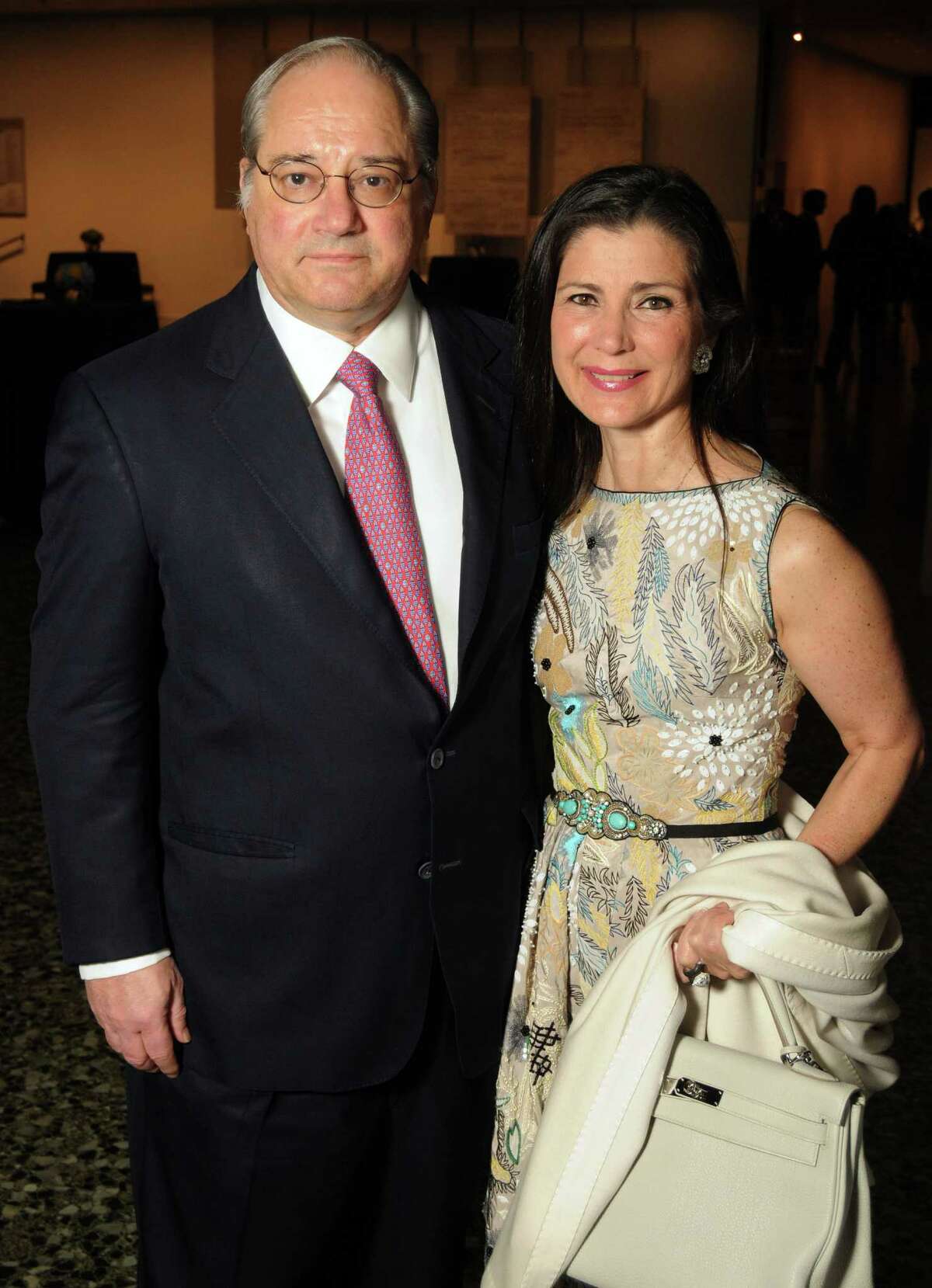 Cocktail party blends glamour, reverence