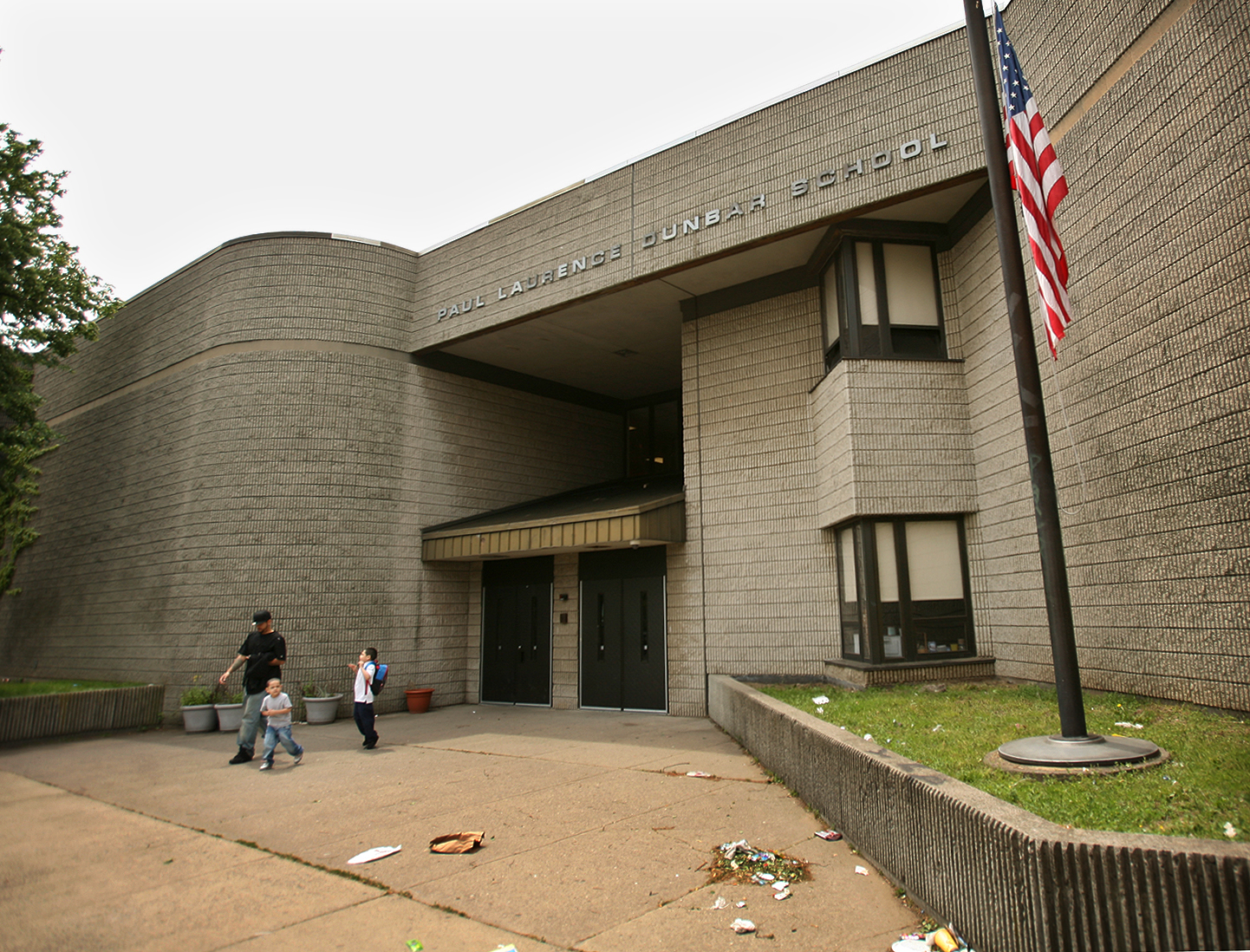 Nonprofit company looks to turnaround failing Dunbar school
