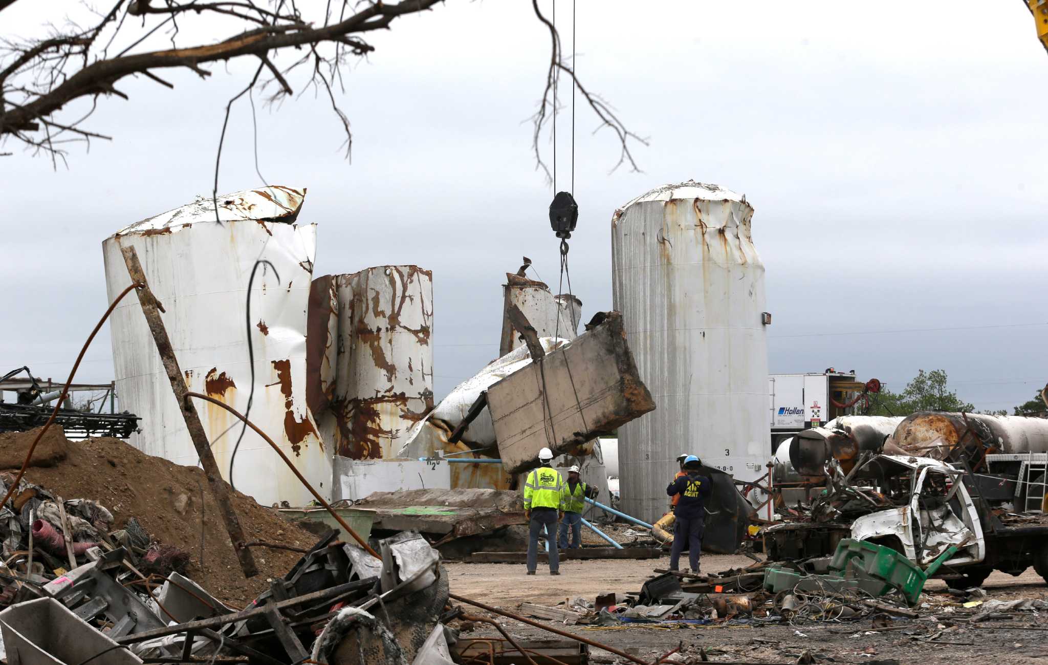 Texas launches criminal probe into plant explosion