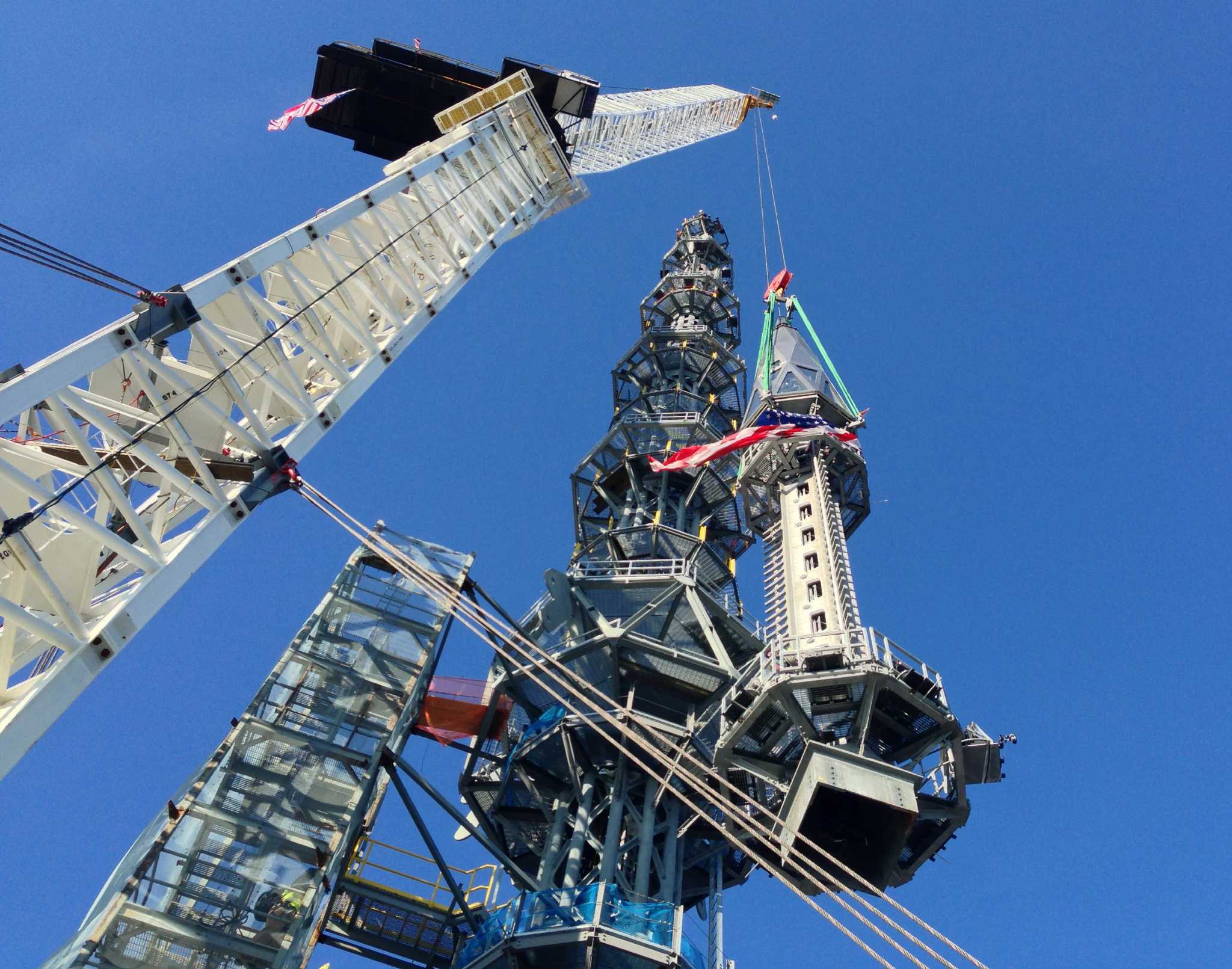 Spire permanently installed on WTC tower