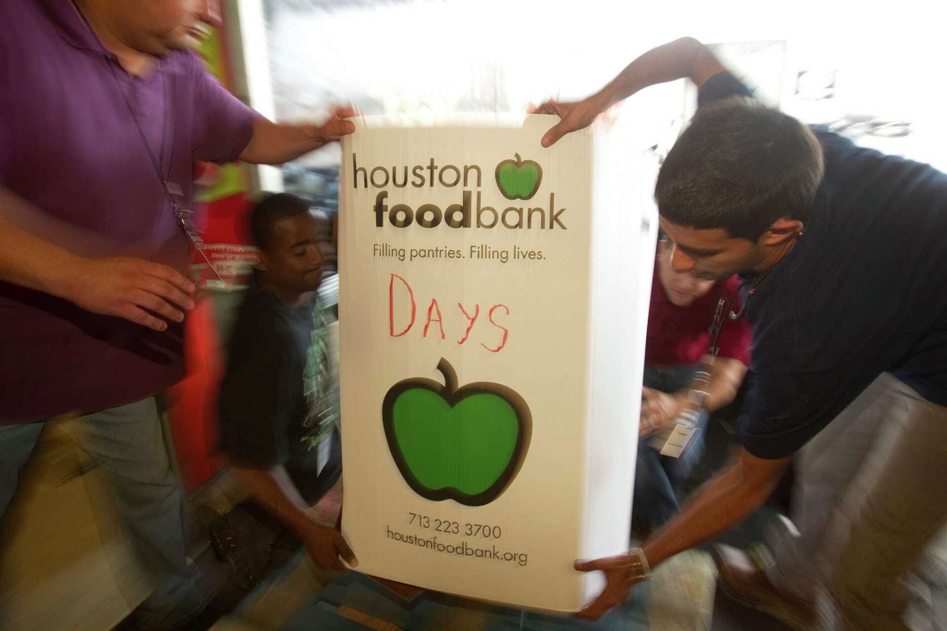 Houston Food Bank ranked No. 1 for distribution, size