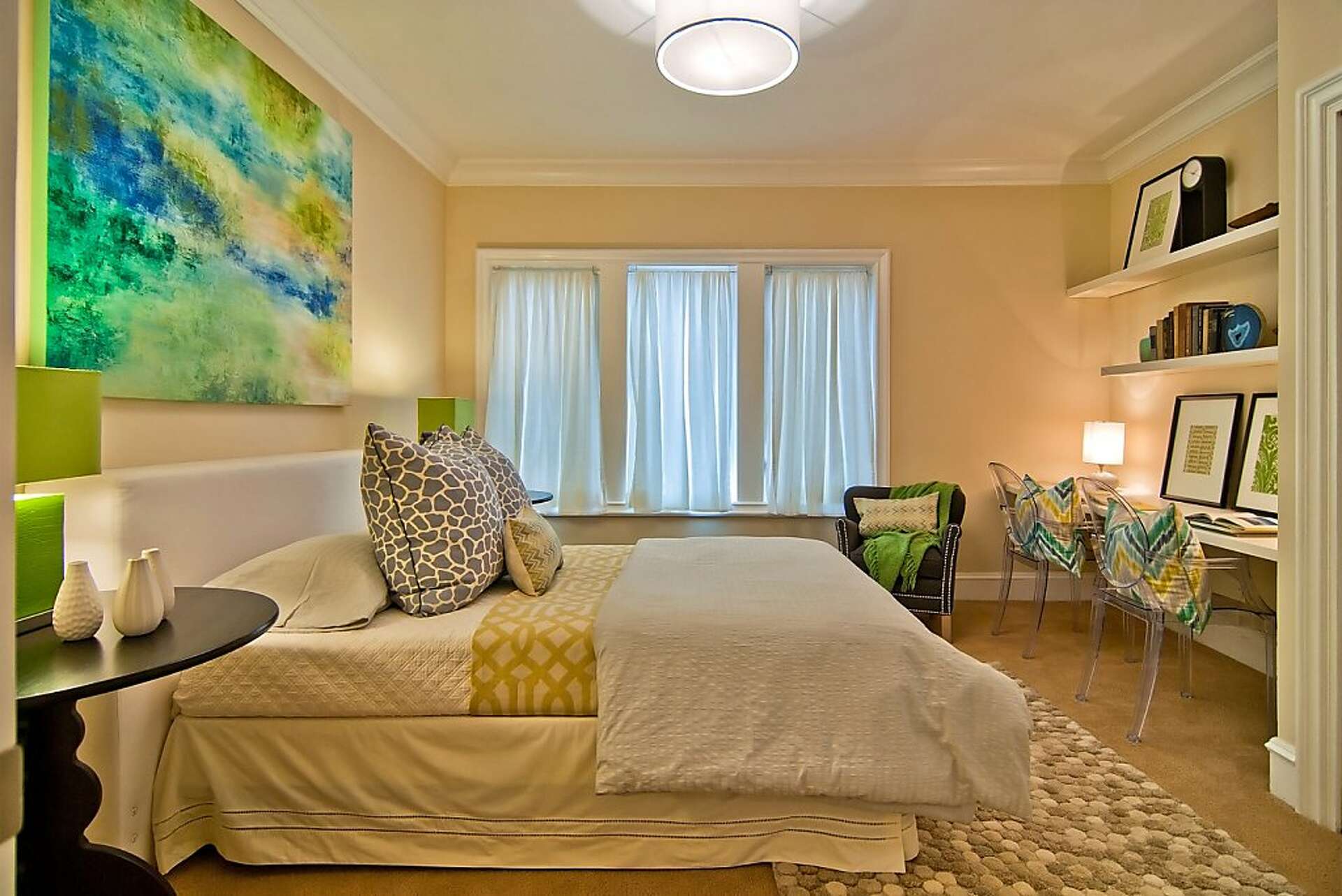 Russian Hill condo has patio, bay views