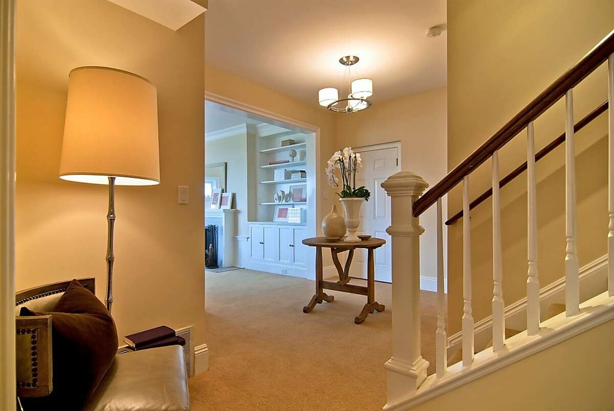 Russian Hill condo has patio, bay views