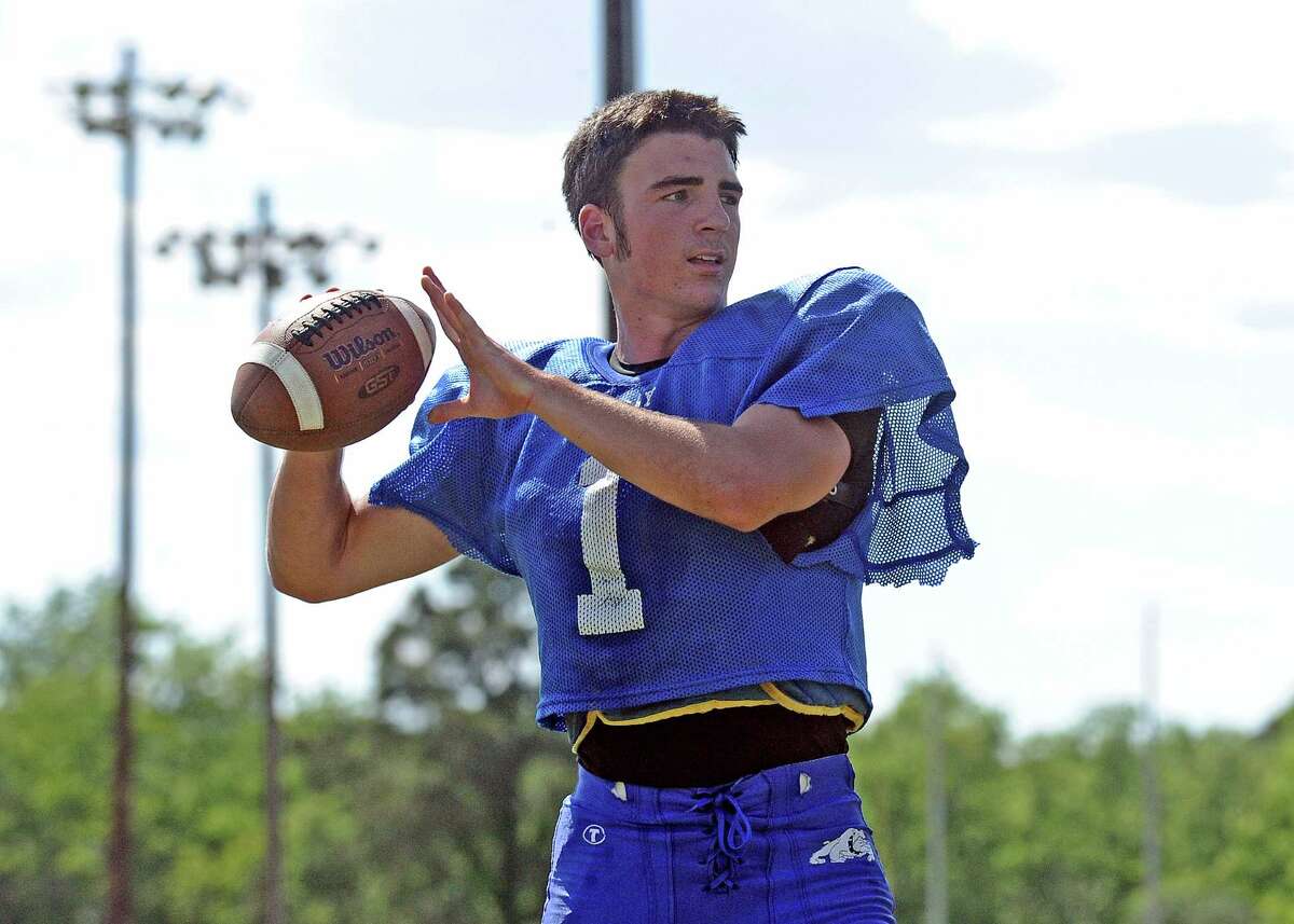 Kelly football hopes to return to winning ways