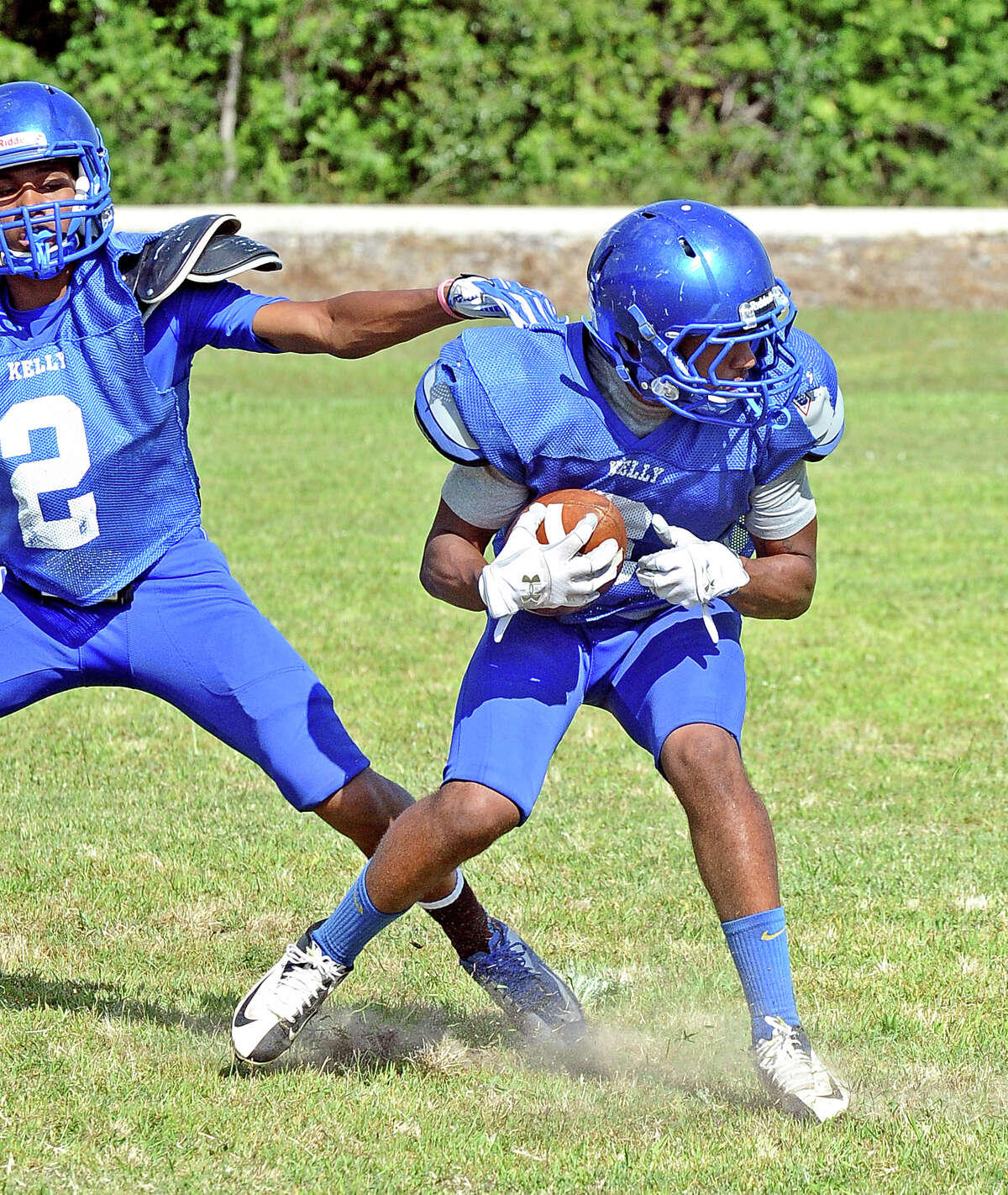 Kelly football hopes to return to winning ways