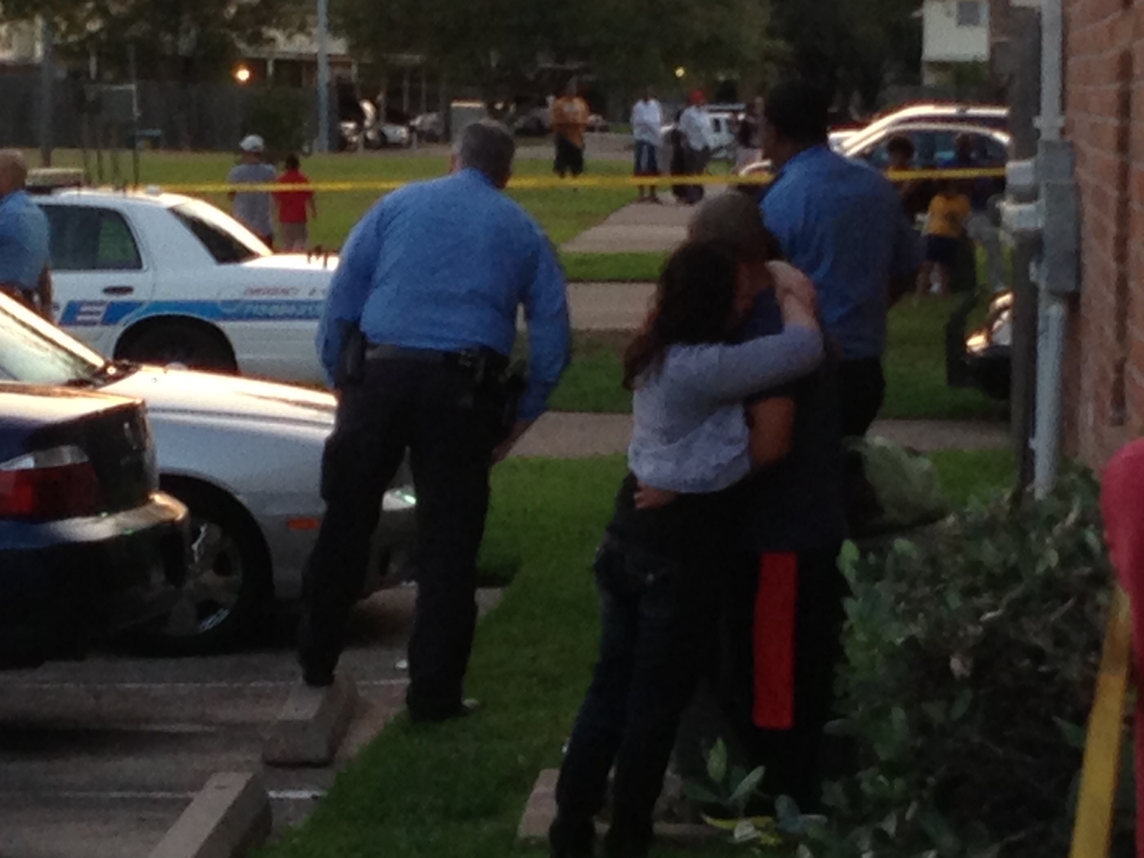 2 dead, one injured in shooting at Alief home