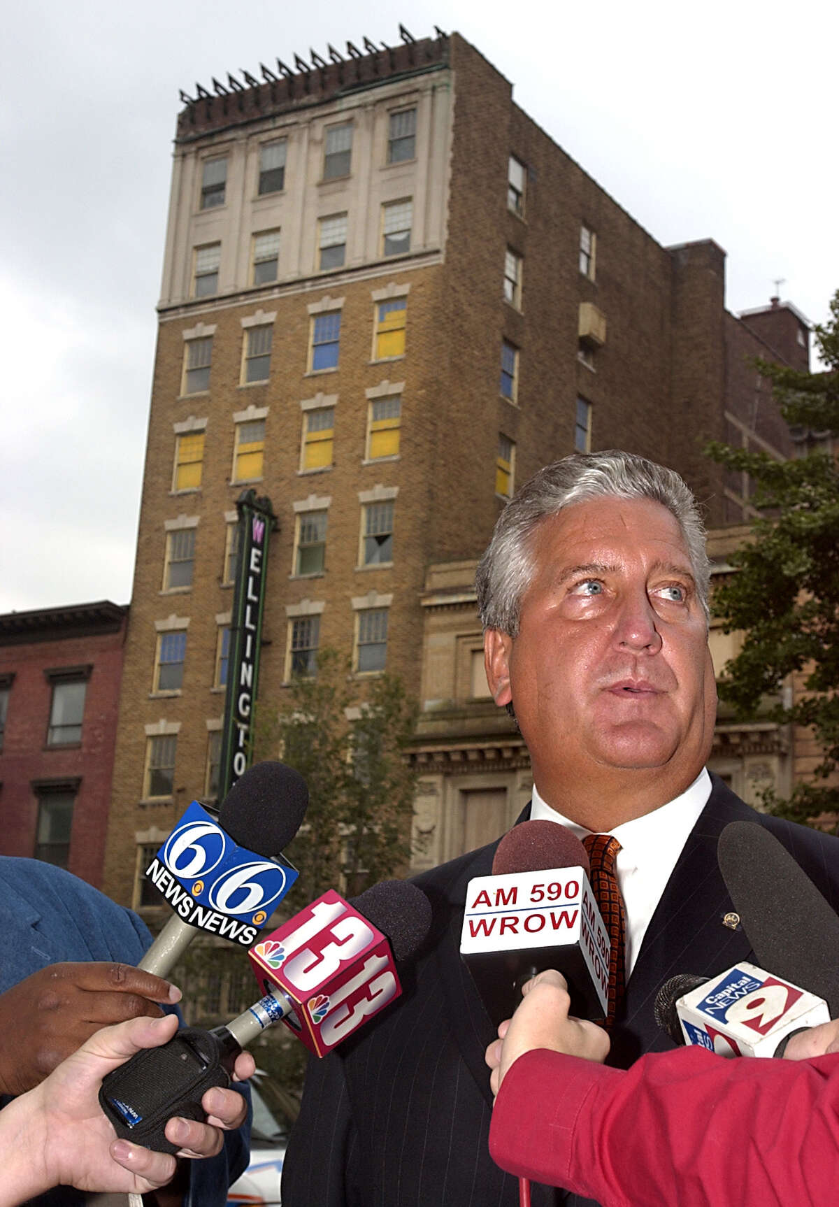 Jennings won't seek 6th term