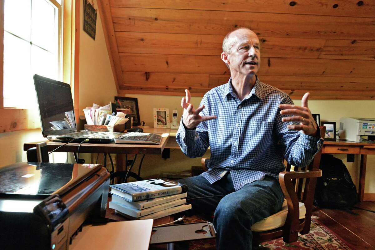 Marathon man of stars' stories churns on