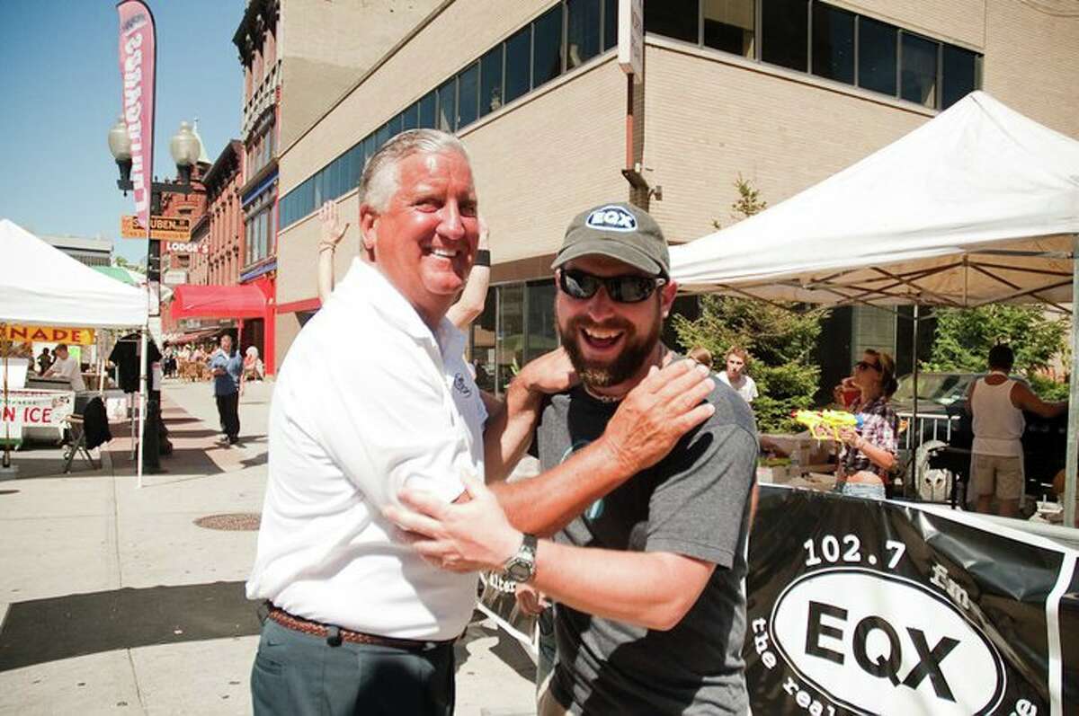 SEEN: Posing with Jerry Jennings