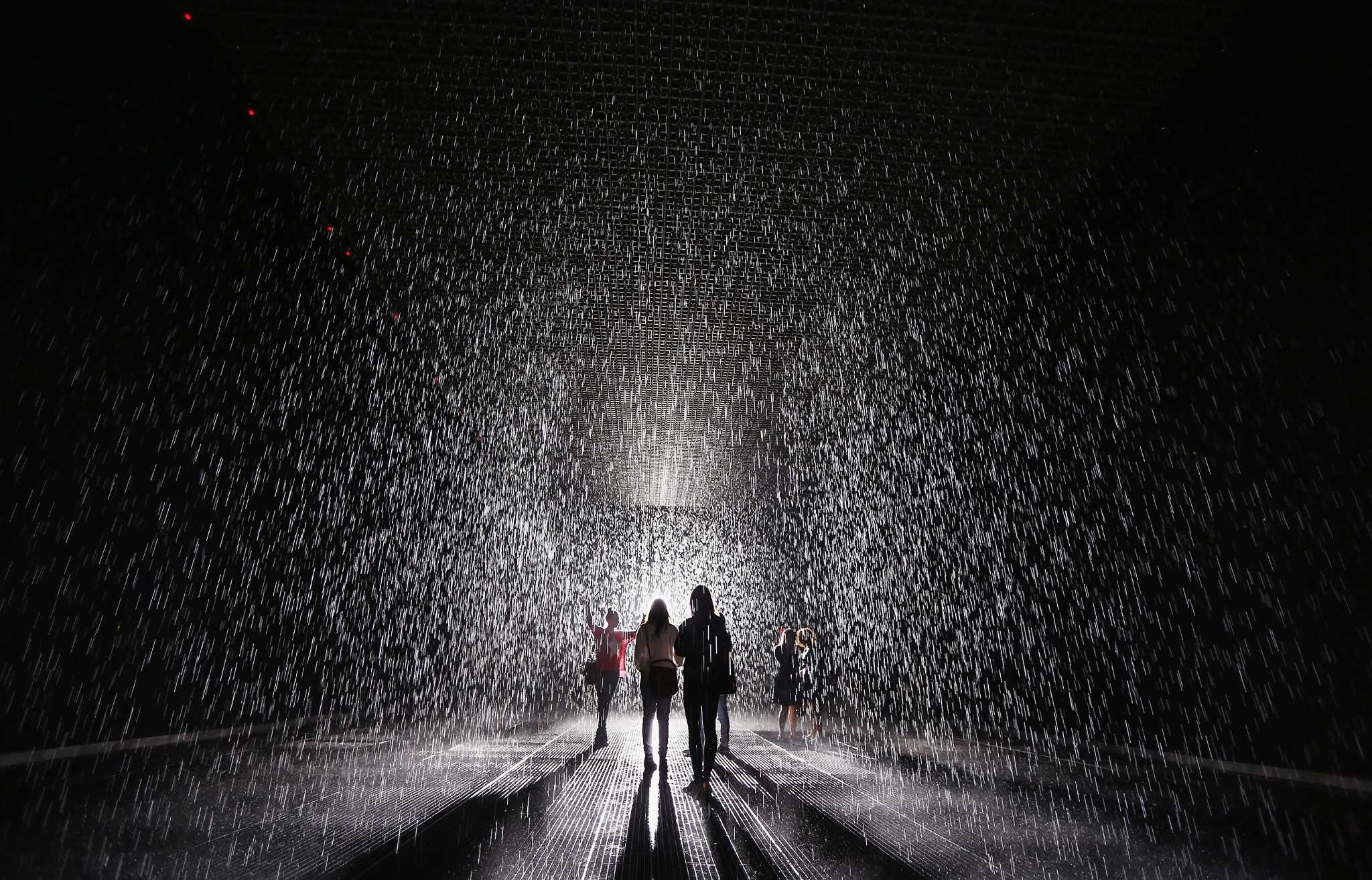 Crazy 'Rain Room' at MoMA keeps you dry