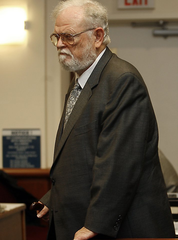 Ayres pleads no contest to molestations