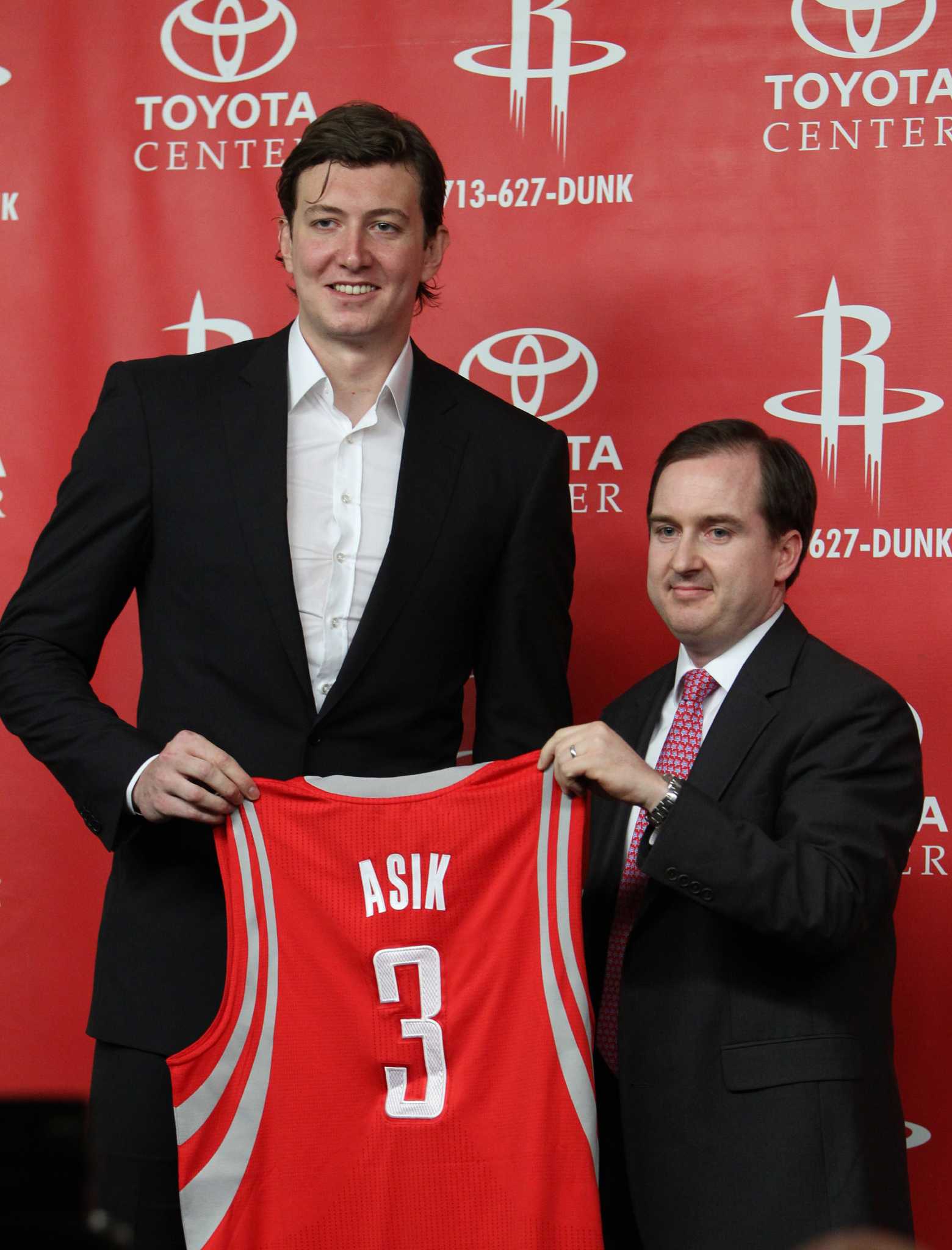 Raiding of Morey's cabinet no sign of Rockets' success