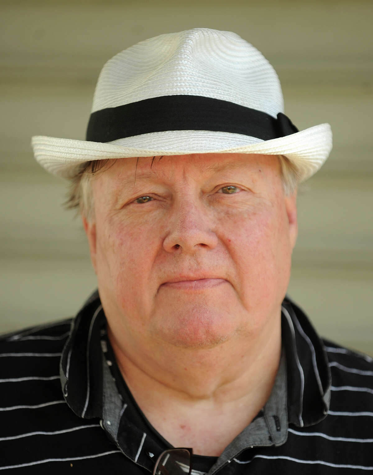 Critics say repaired line still lacking