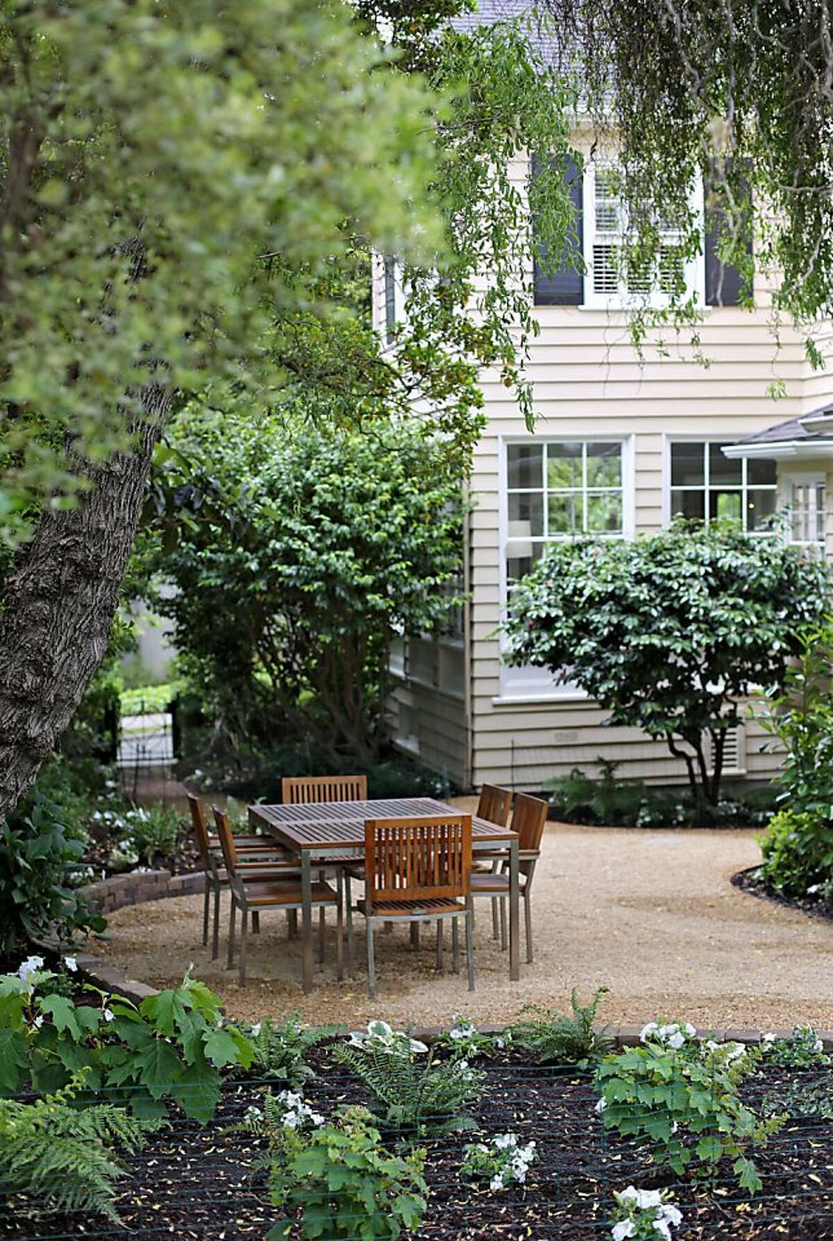 Piedmont Colonial with lush landscaping