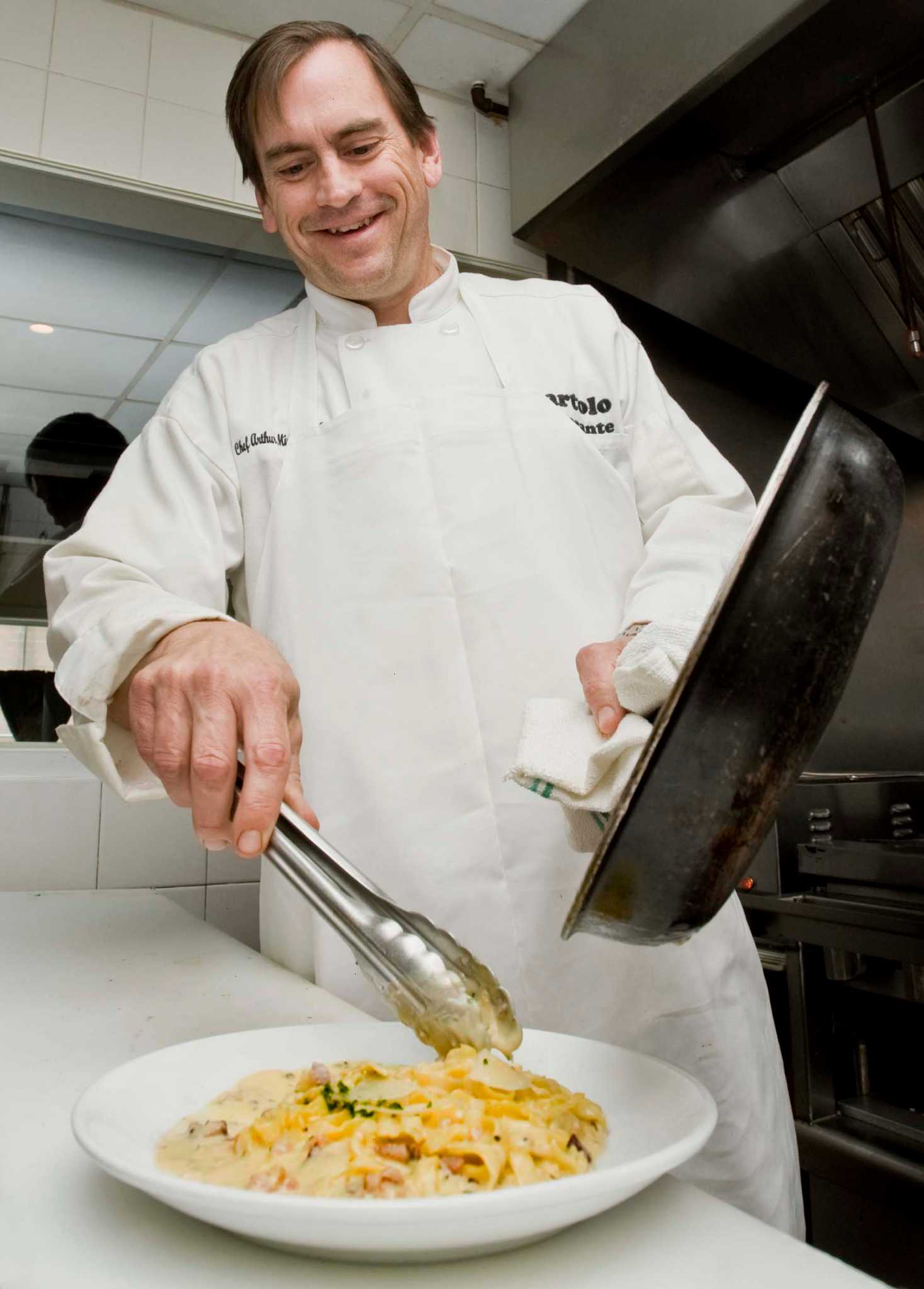 Chefs compete in cooking competition in Ridgefield