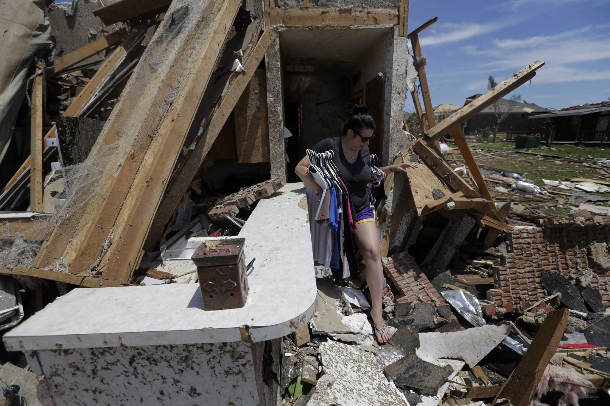 Oklahoma tornado damage: Thousands of homes, $1.5-$2 billion