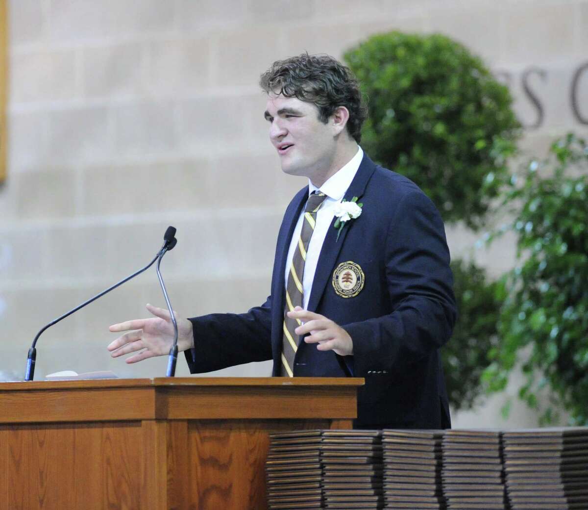 Brunswick grads told to travel, give back