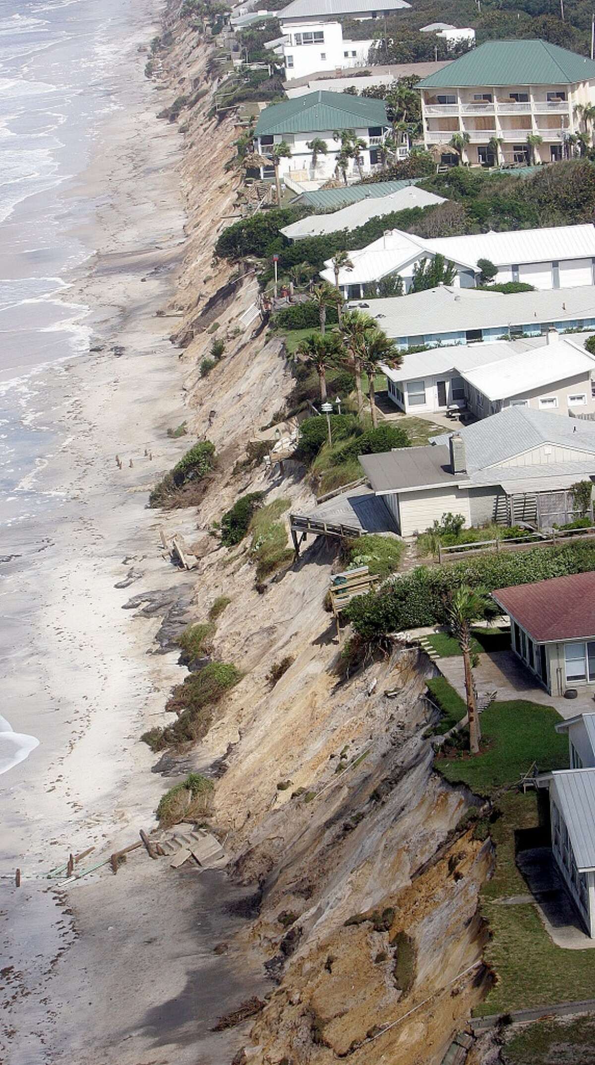 Storm watch: Category 4 Hurricane Fernanda, tropical disturbance