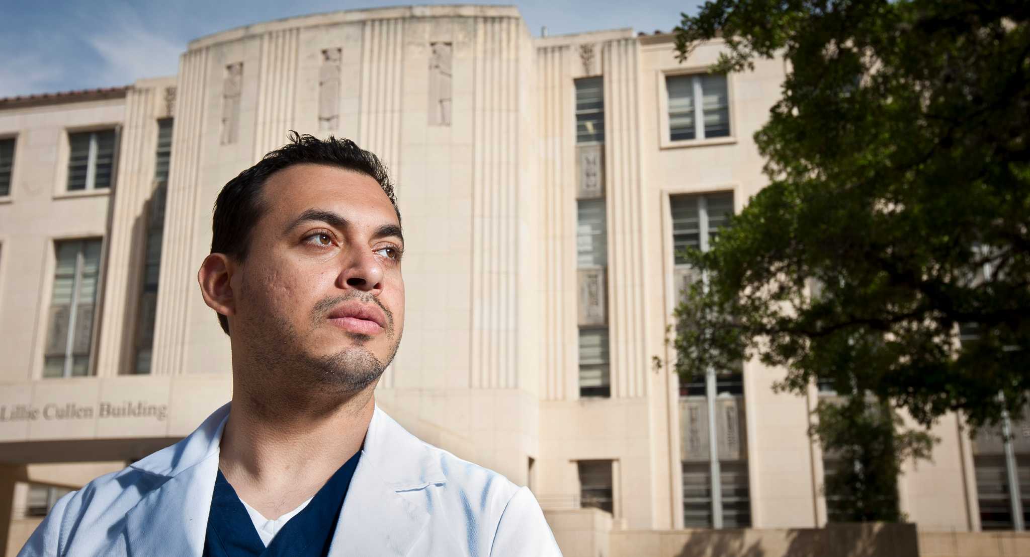 Med student starts website for patients with rare diseases