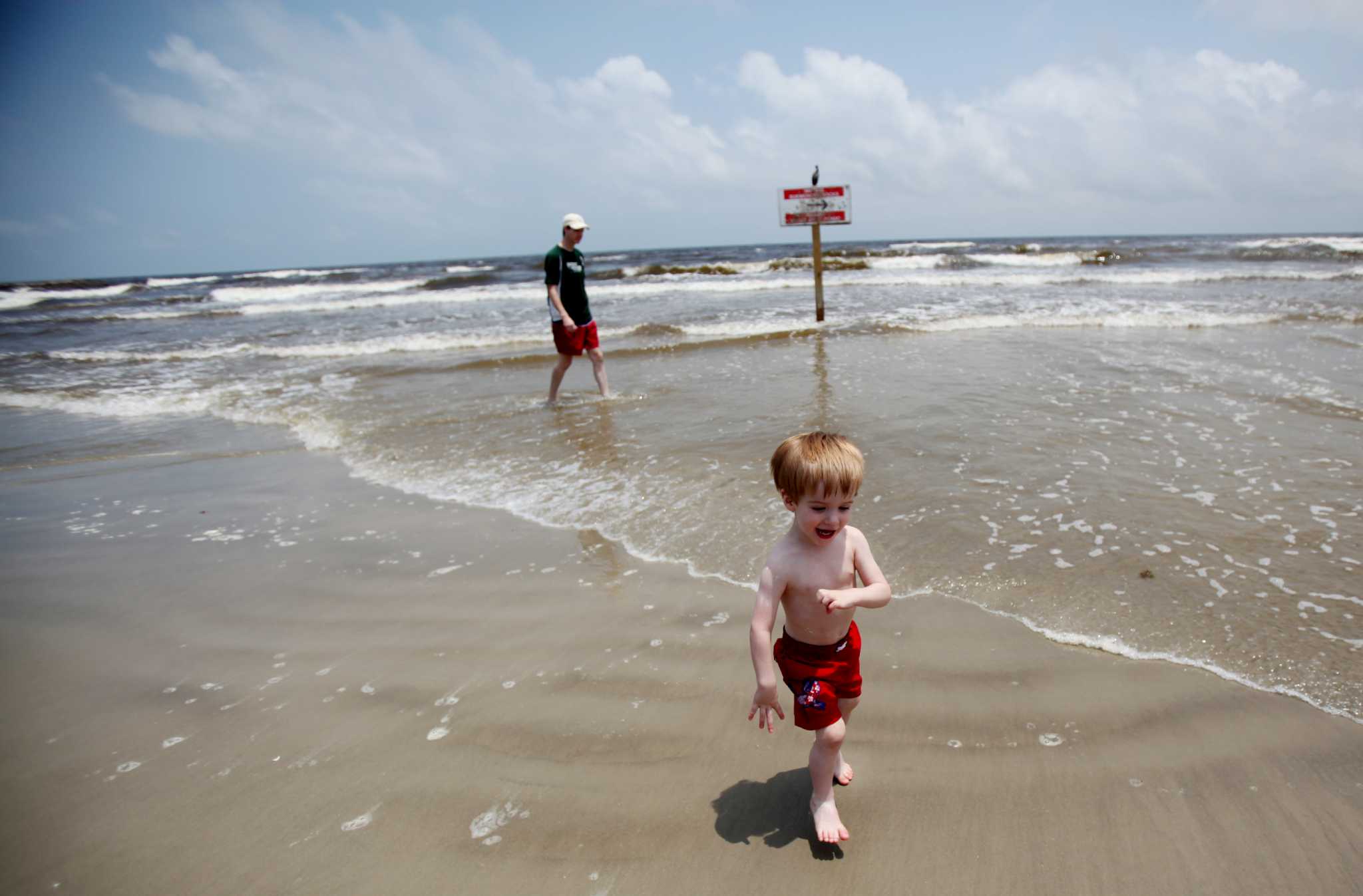 Expect more crowded Texas roads, airports for holiday