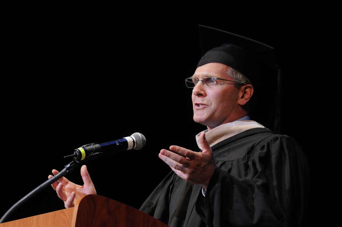 Community colleges produce few graduates