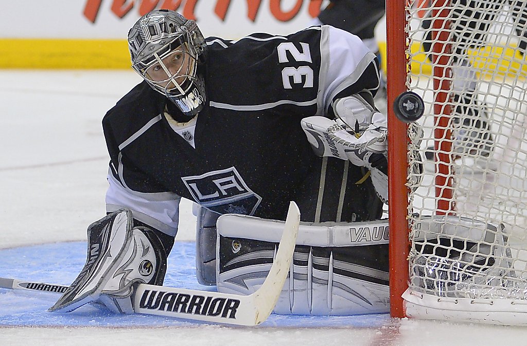 Sharks on brink after 3-0 loss in L.A.
