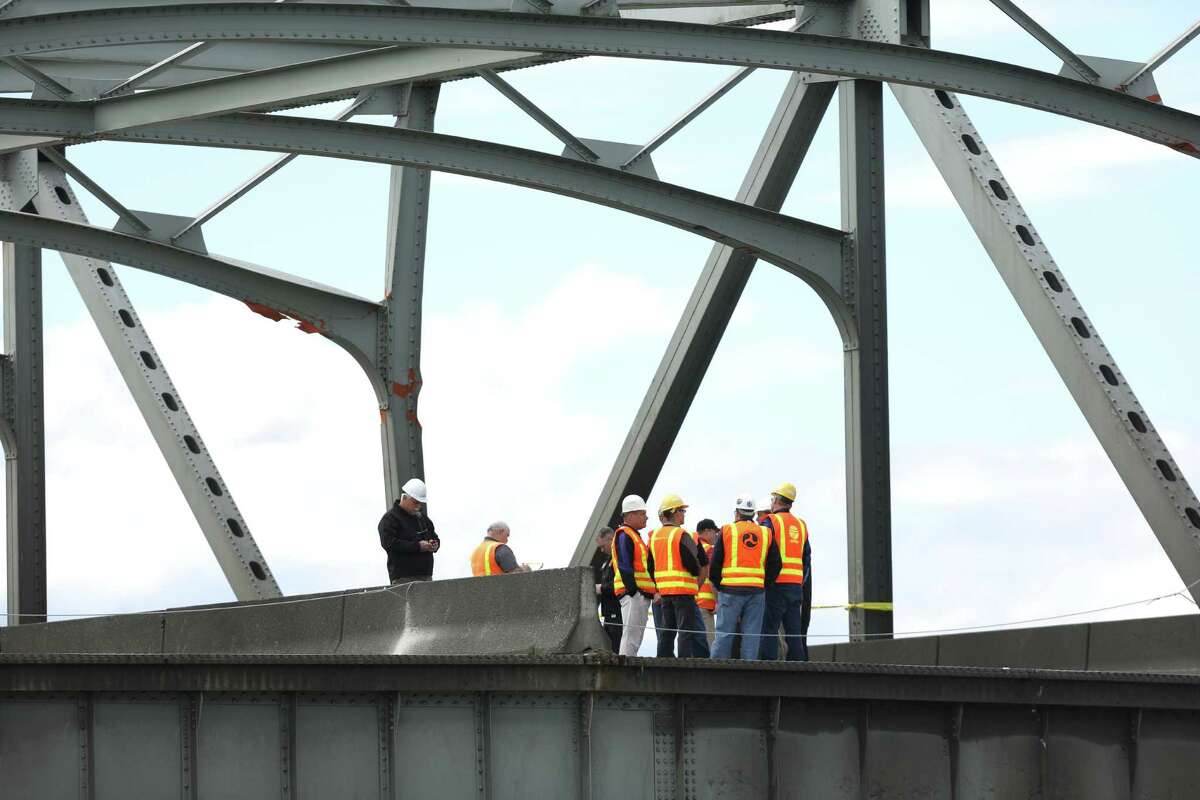 Demolition to start on fallen bridge section Demolition to start on fallen bridge section