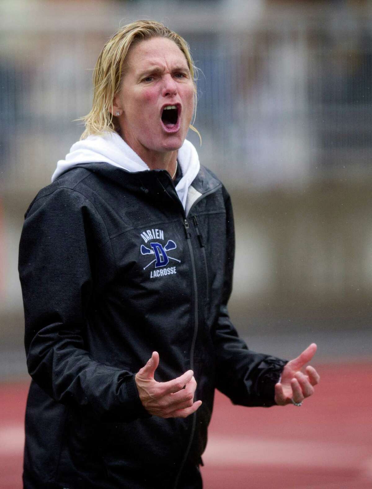 Darien outlasts rival New Canan for second straight FCIAC girls ...