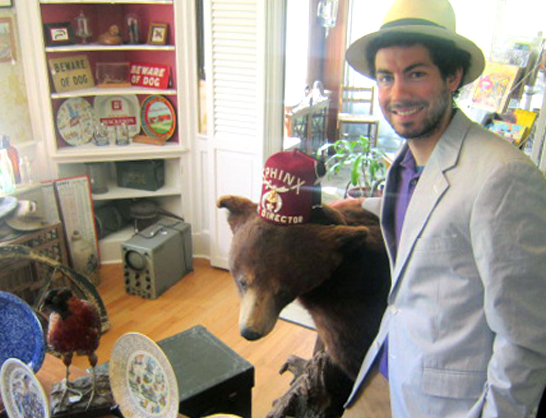 Antiques dealer especially values past