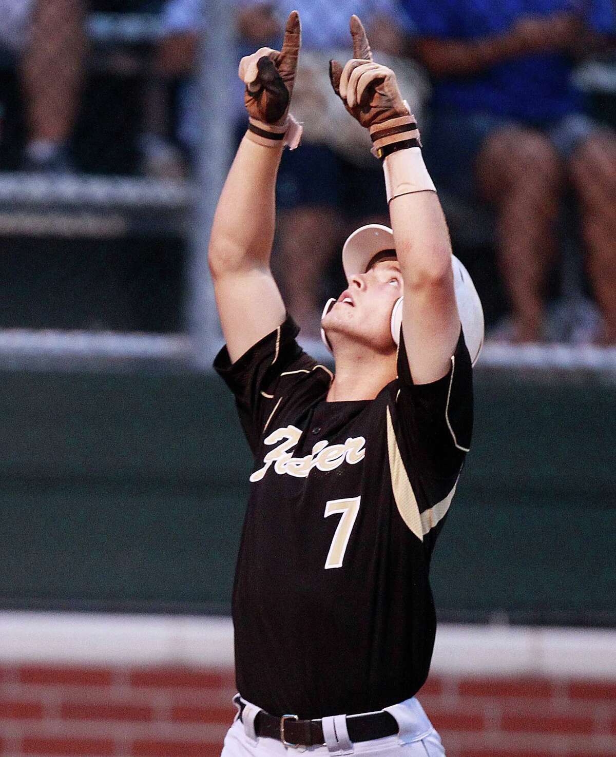 Foster takes out top-ranked Barbers Hill in 4A baseball playoffs