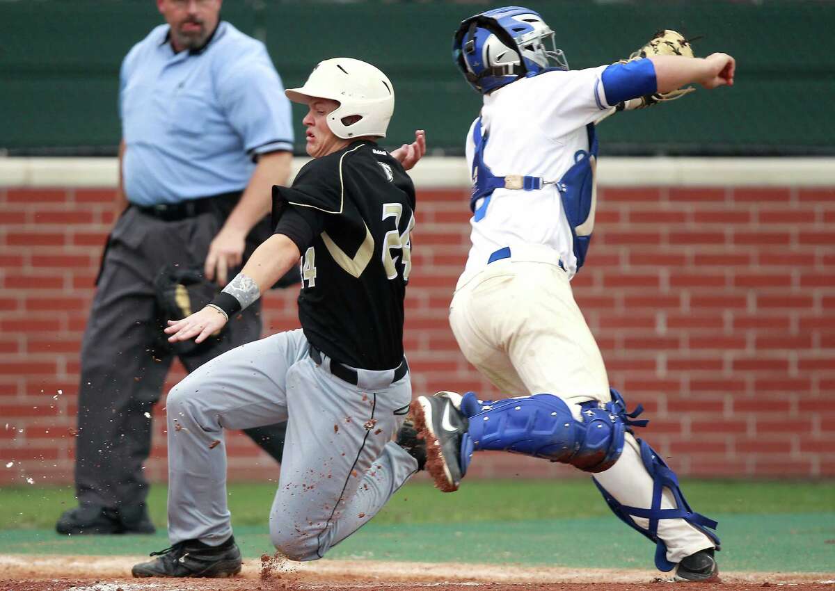 Foster takes out top-ranked Barbers Hill in 4A baseball playoffs