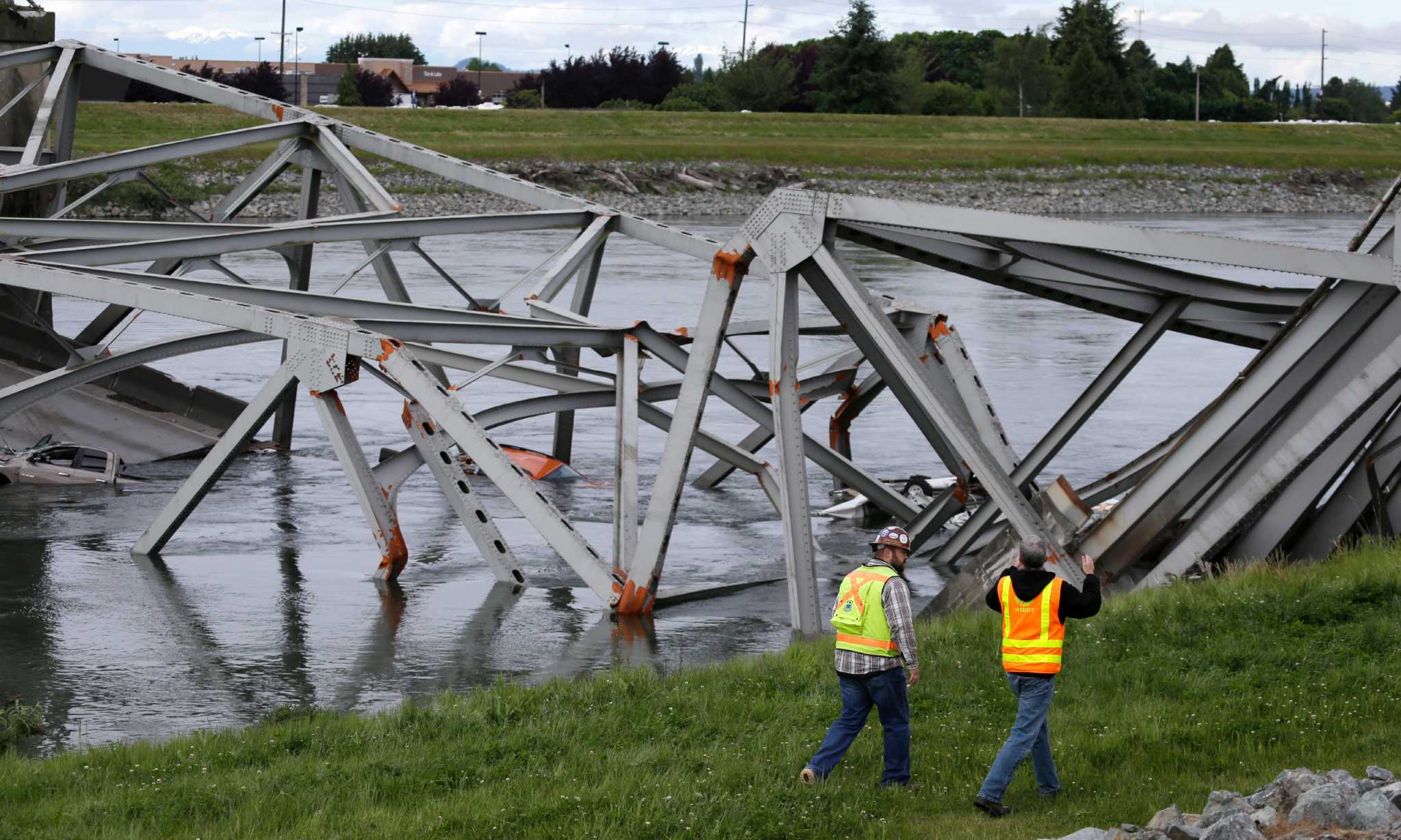 Bridge collapse prompts reflection