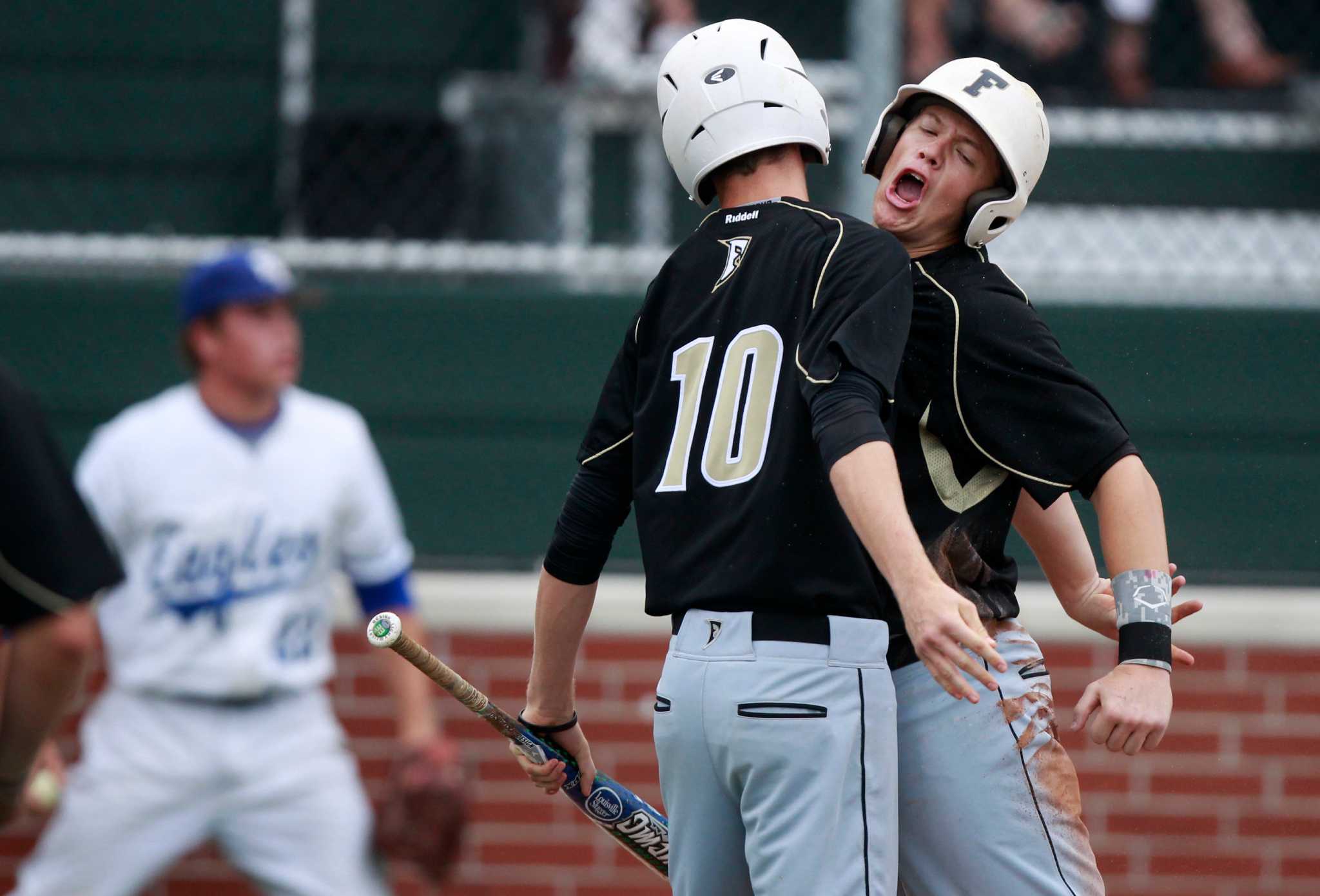 Foster takes out top-ranked Barbers Hill in 4A baseball playoffs