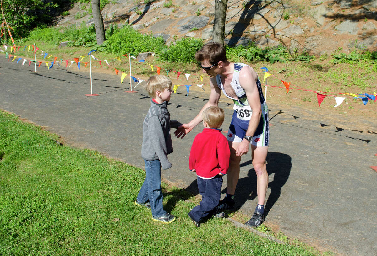 Big turnout for Jim Fixx race; Osborn the overall winner